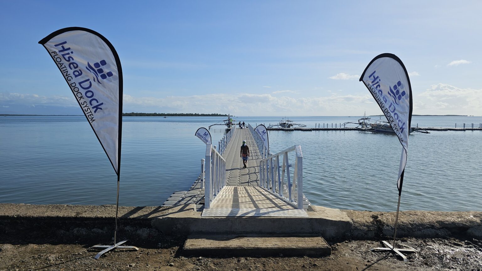 Installation and use of water pontoons - Hiseadock
